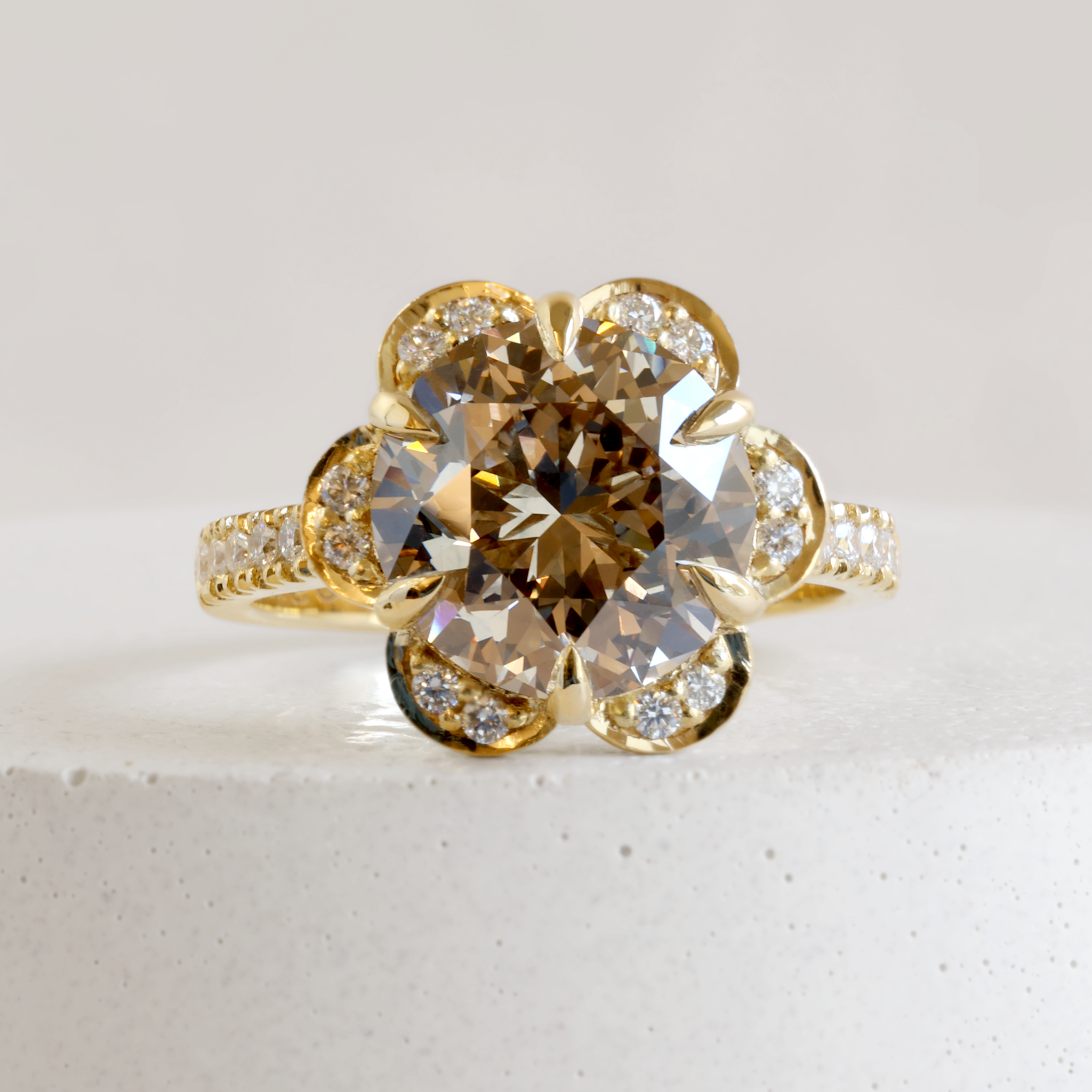 3.92 ct FTJCo Star-cut Diamond Aster Halo Ring in Yellow Gold
